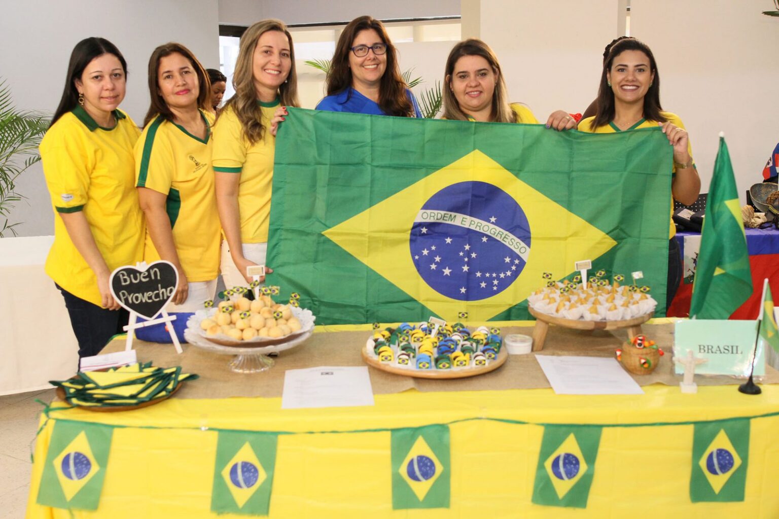 Escuela de Idiomas del Instituto Cultural Domínico Americano celebra ...